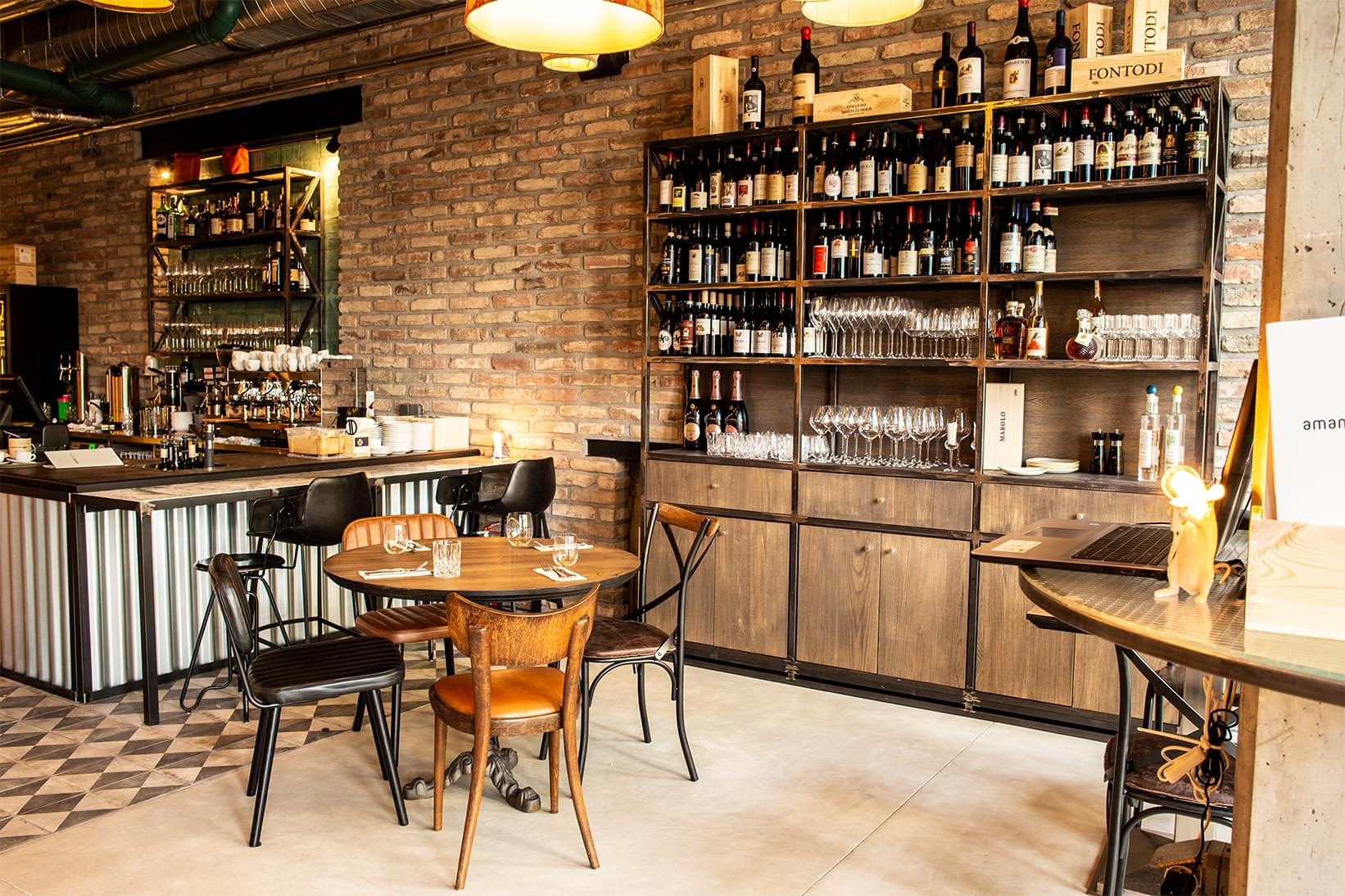 Amano | Italian restaurant for the whole family. Pizza, pasta, risotto.